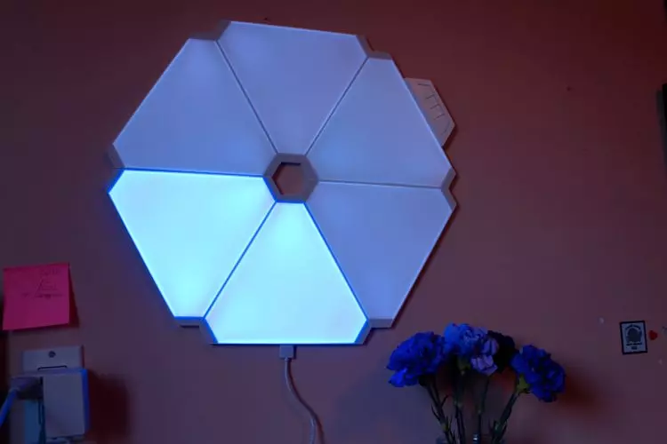 Yeelight Smart Light Panels Review: Qhov Kev Xaiv Nyiaj Txiag-Friendly rau Gamers 1034_19