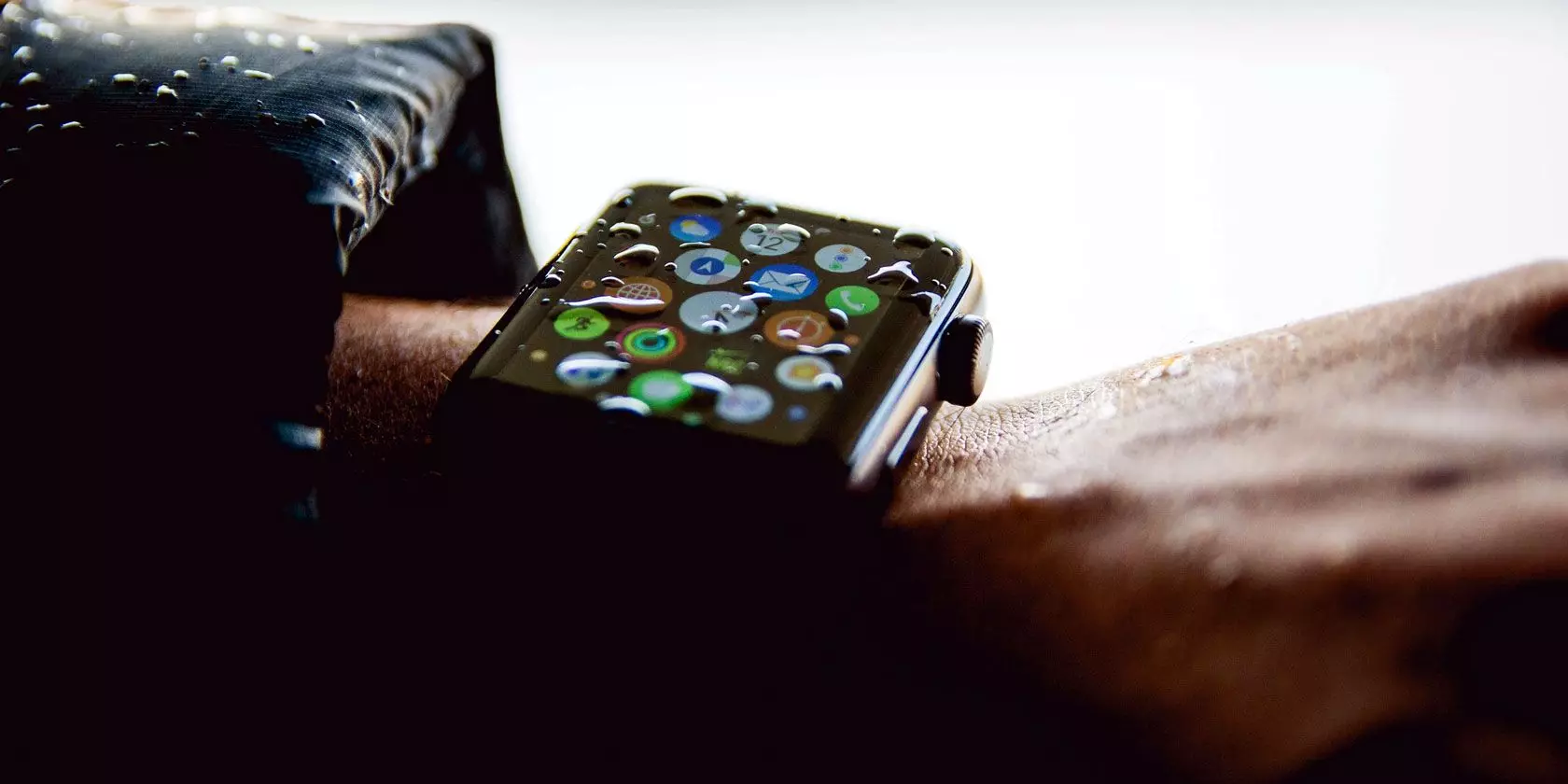 9 апликации на Apple Watch на кои не им треба iPhone во близина
