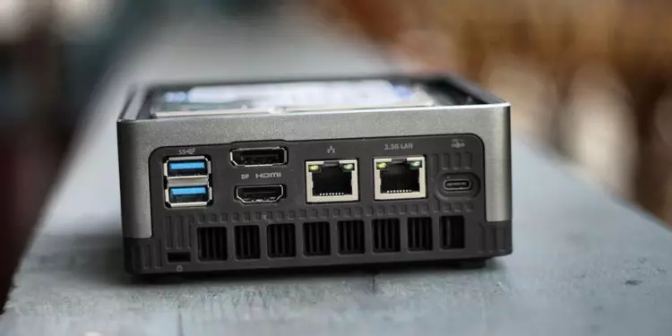 Minisform U850 Mini-PC Review: Kisan NUC Tare da Fitaccen Daraja da Sassauci 11280_12