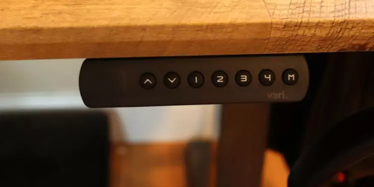 Vari Electric Standing Desk Review: Funktionell men bristfällig 11433_25