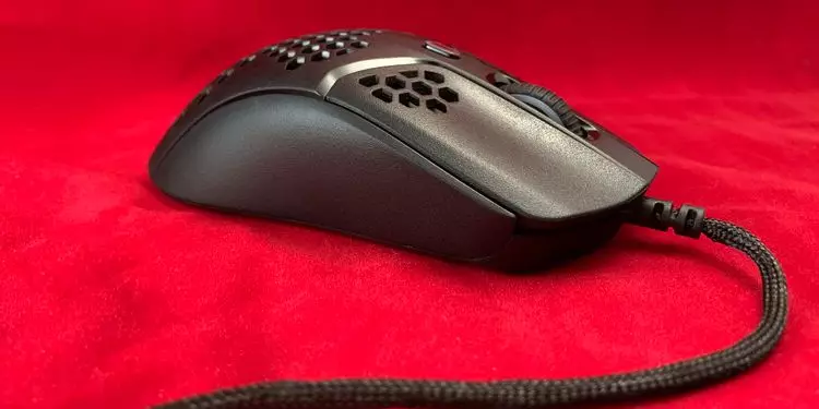 Hyperx PulseFire Degdegta Ciyaaraha Mouse Review: Razer waa in uu ka walwalaa 11534_17