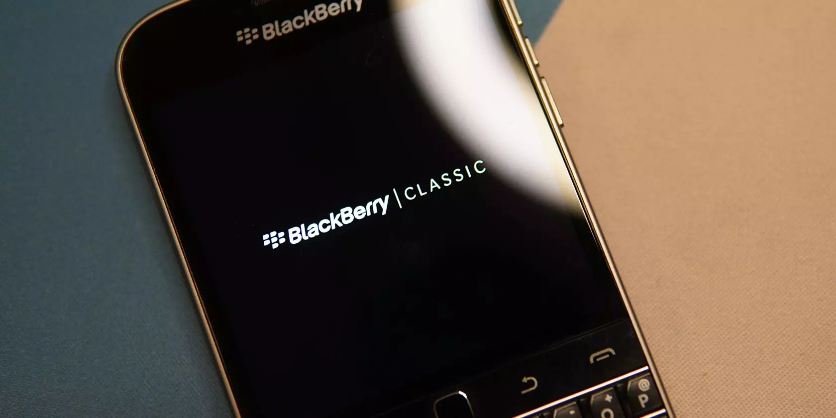 Por que o teu dispositivo BlackBerry OS xa non funciona