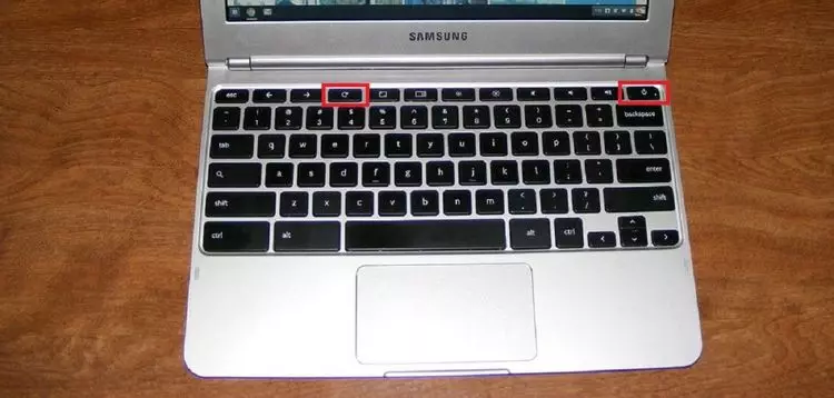 Chromebook'unuz yanmazsa nə etməli? 11840_2