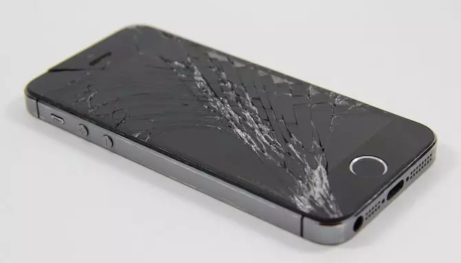 7 mituri despre repararea smartphone-urilor demontate 13934_6