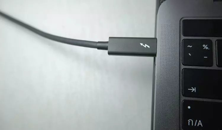 Was ist Thunderbolt 4? Unterscheidet es sich von Thunderbolt 3? 14083_2