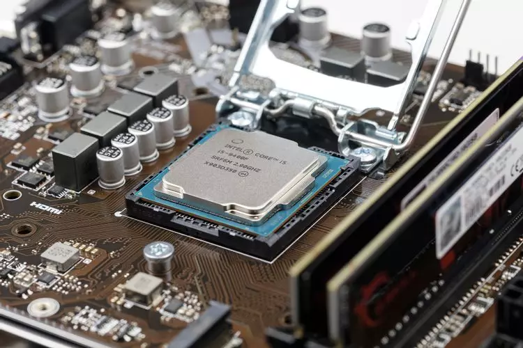 Què és l'hiperthreading de la CPU i com funciona? 16403_3