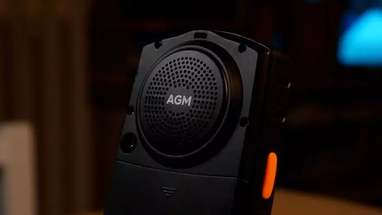 AGM M7：粉砕不可能なアンチスマートフォン 16919_21