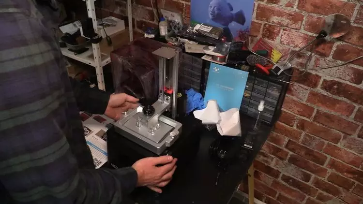 Nova3d Bene4 Mono: Usa ka Talagsaon nga Resin Printer Gipaubos sa Proprietary Software 16976_17