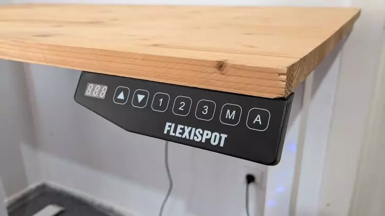 میز ایستاده با قابلیت تنظیم ارتفاع Flexispot EN1: قیمت مقرون به صرفه با احساسی عالی 16978_22