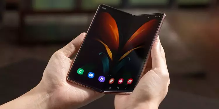 Samsung Telah Mereka S Pen Khas untuk Telefon Boleh Lipatnya 17692_2