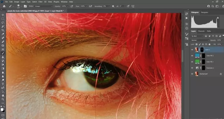 Photoshop ашиглан нүдийг хэрхэн сайжруулах вэ 22322_24