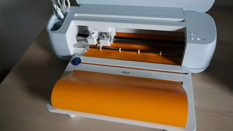 Cricut Maker 3 ئوبزورى: ئەڭ ئاخىرقى ھۈنەر-سەنئەت قورالى