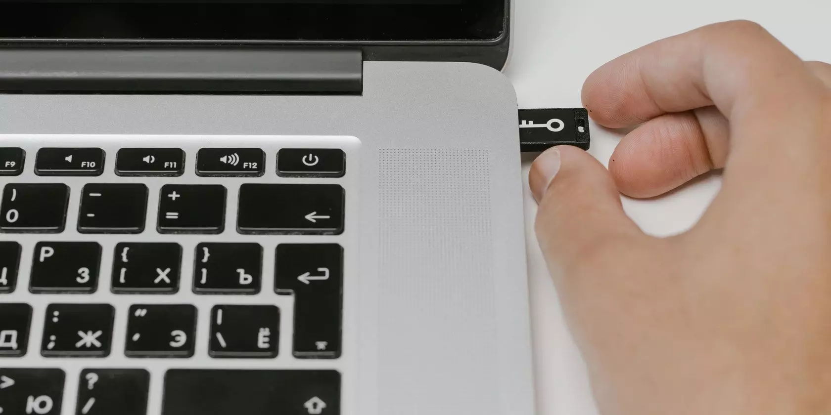 6 způsobů, jak urychlit přenos dat přes USB v systému Windows