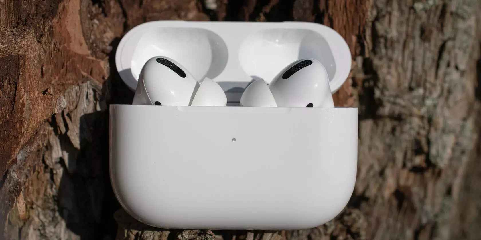 Microphone ya AirPods idakora? Dore icyo gukora