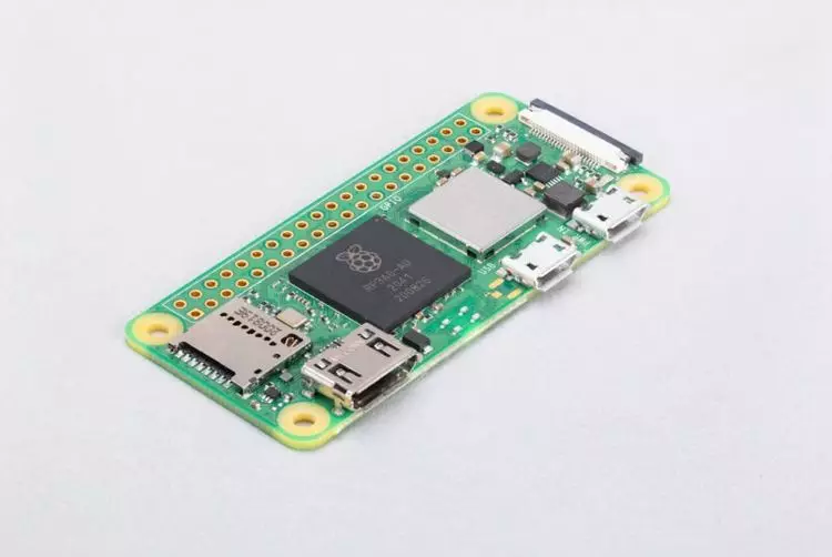 Tá an Raspberry Pi Zero 2 W ar Fáil Anois, ach Ar Chóir duit Ceann a Cheannach? 3473_2