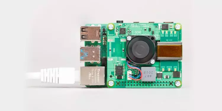 De nieuwe Raspberry Pi PoE+-hoed is een droom van Homelabbers 3547_2