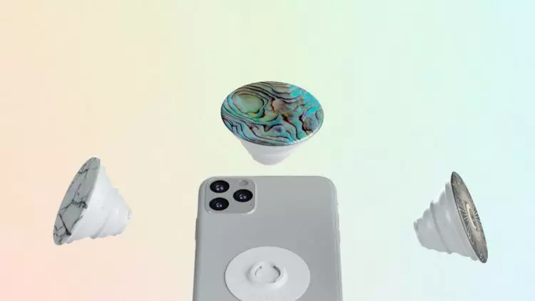 4 moduri de a utiliza încărcarea fără fir cu mânerul PopSockets