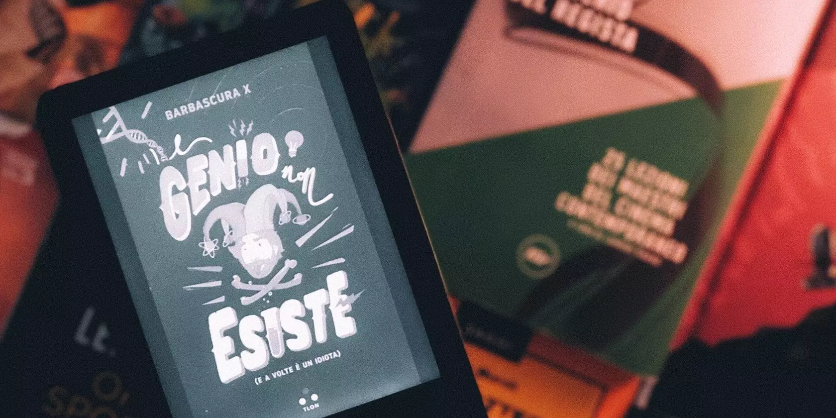 Kaip nustatyti dabartinę knygą kaip „Kindle“ užrakinimo ekraną