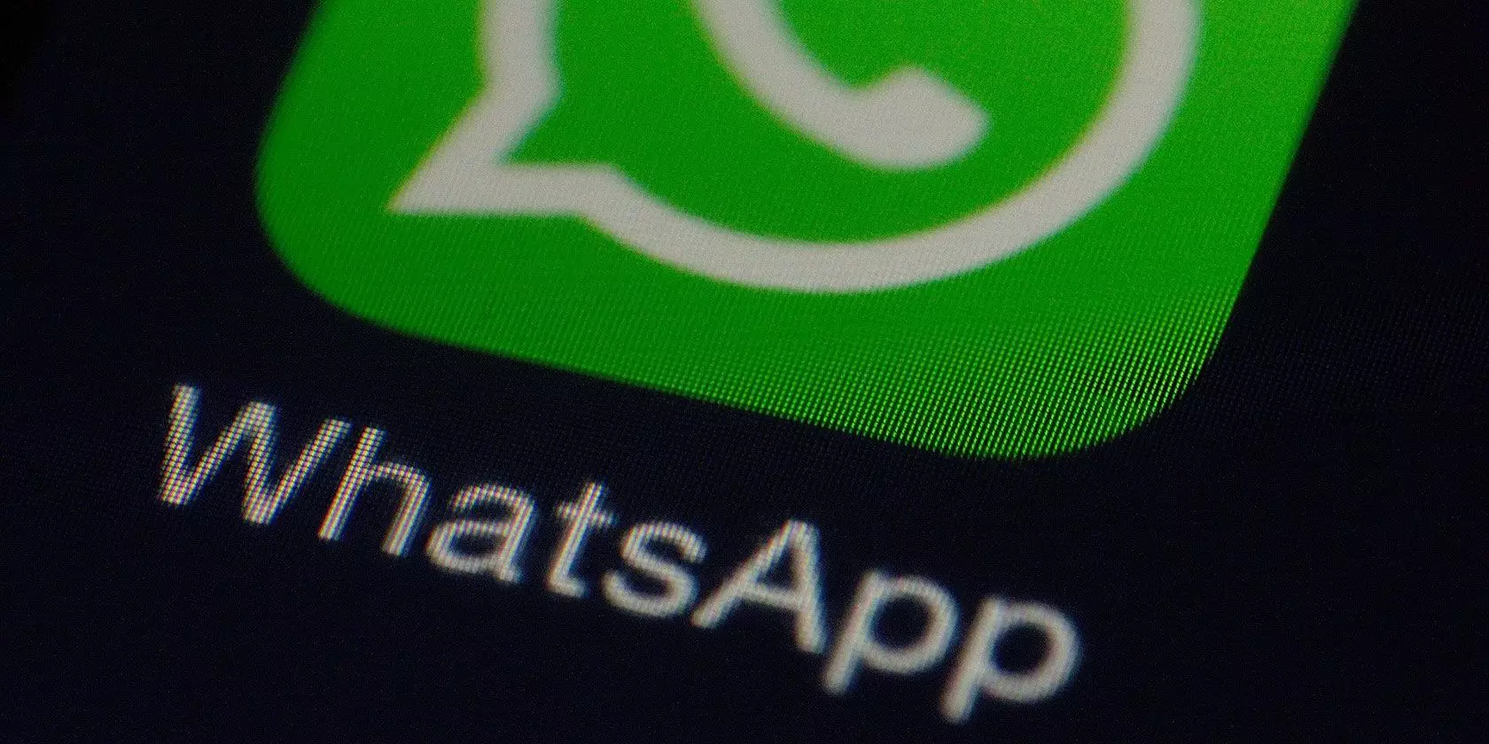 WhatsApp pode permitirche en breve configurar un temporizador de 24 horas para as mensaxes que desaparecen