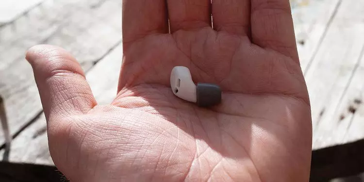 QuietOn 3-resinsje: kinne dizze lytse earplugs in perfekte nachtsliep leverje? 40580_11