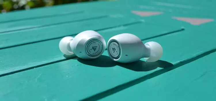 Tlhahlobo ea Lypertek PurePlay Z3 2.0: Li-Earbuds tsa 'Nete tse Ntle ka ho Fetisisa Tlas'a $100 41067_14