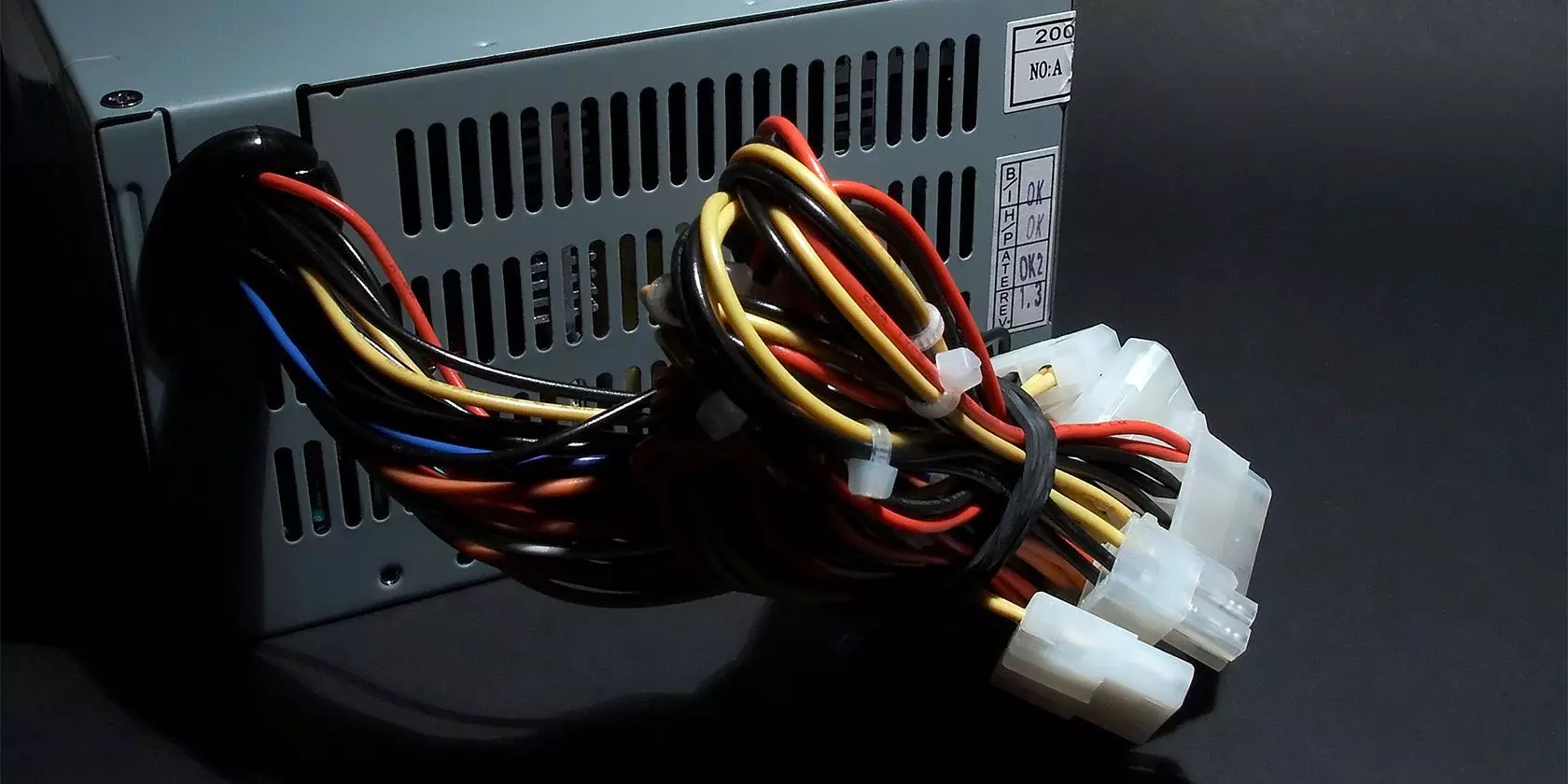 6 Nîşanên ku hûn hewce ne ku hûn dabînkirina hêzê ya PC-ya xwe nûve bikin