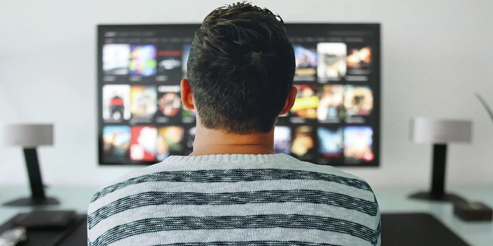 Hulu lanseart in online merch-winkel: hjir is wat jo kinne keapje