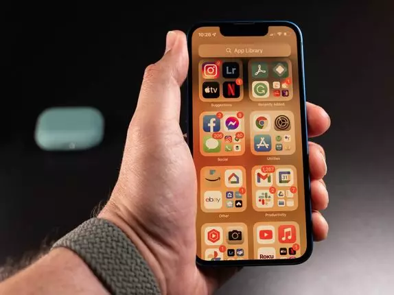 iPhone 13 Mini Iritzia: 2021eko balio onena duen telefonoa 7151_2