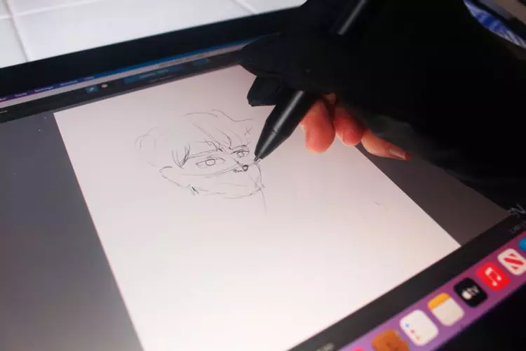 Rishikimi i XP Pen Artist 16 Pro: Një tabletë grafike Pro për hobiistët? 7226_28