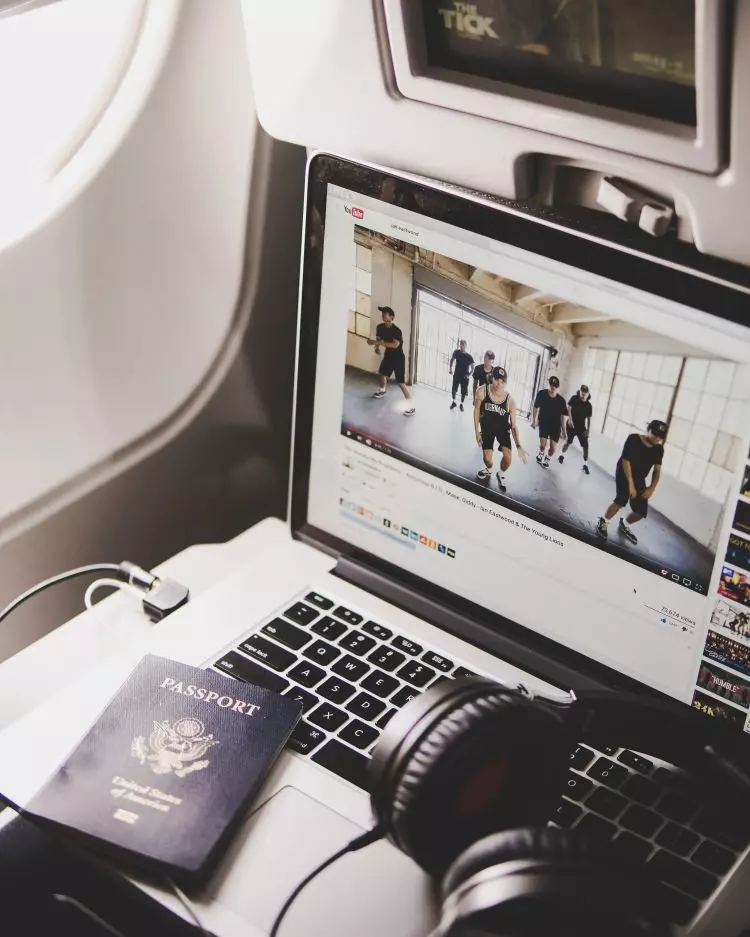 10 խորհուրդներ և հնարքներ՝ ձեր թռիչքի ժամանակ Wi-Fi-ն արագացնելու համար 757_2