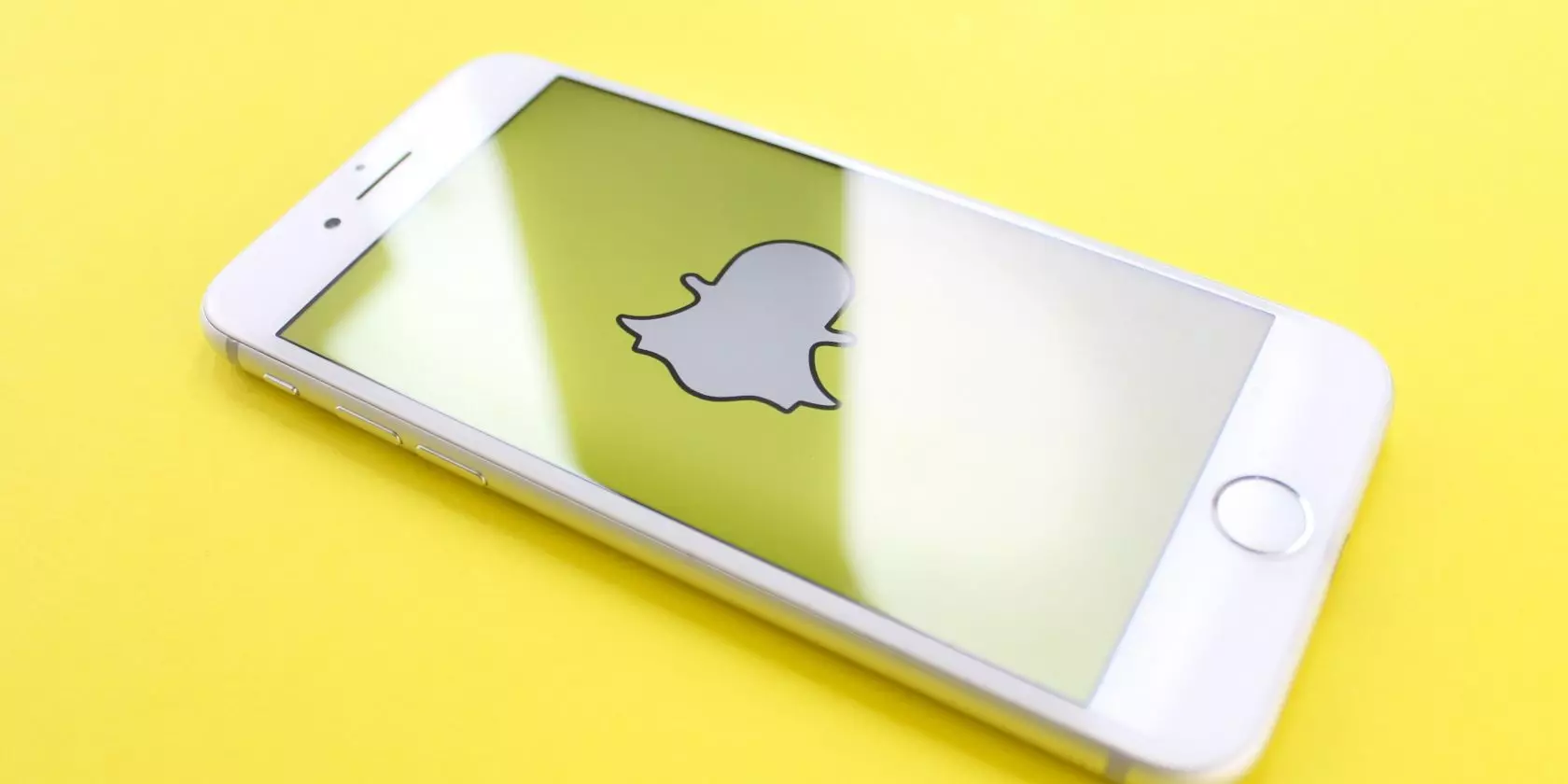Uzisebenzisa njani izakhelo zemephu ze-Snapchat