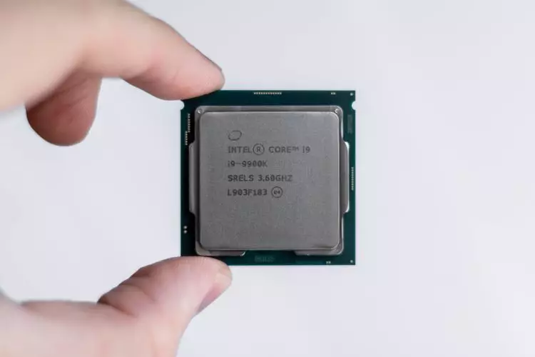 3 причини, поради които доминирането на процесора на Intel се разпада към AMD и Apple 8571_2