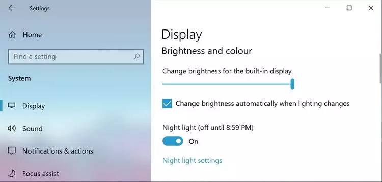 9 modi per regolare la luminosità dello schermo sul tuo PC Windows 10 9742_2