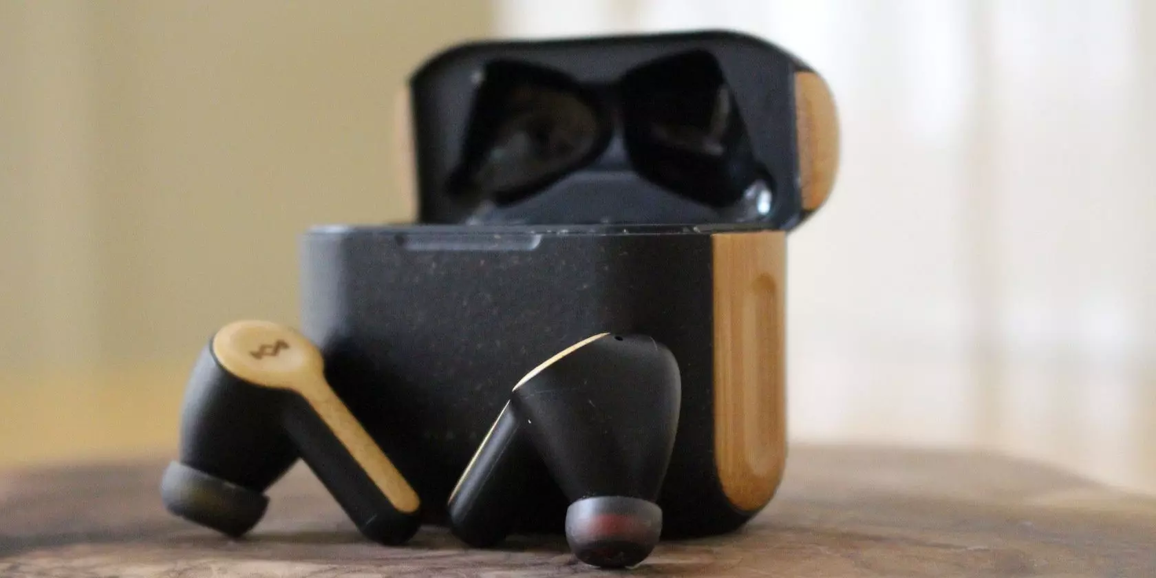 Nyumba ya Marley Rebel True Wireless Earbuds Review: Makutu Okhazikika, Otsika mtengo kwa Okonda Nyimbo