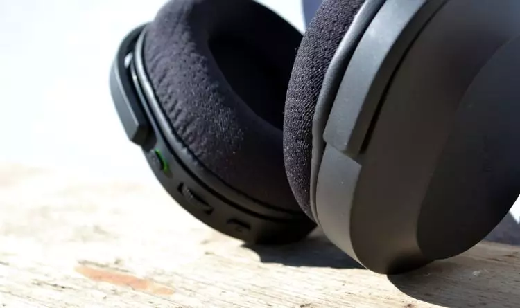 Razer Barracuda X Review: Dit is de budzjet-gaming-headset dy't jo nedich binne 993_15