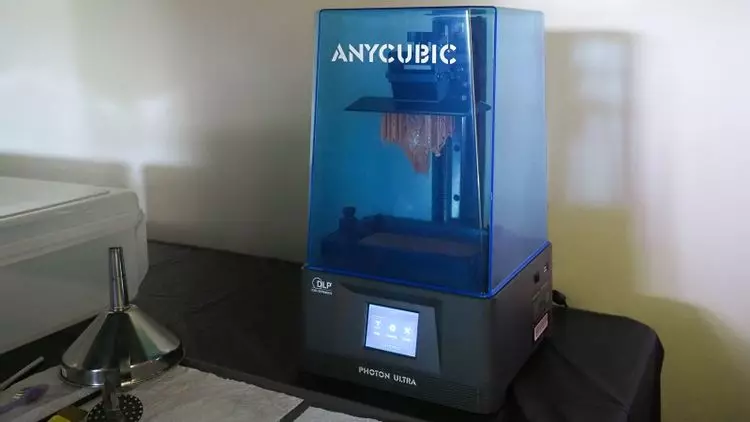 Anycubic Photon Ultra Bewäertung: Roueg, Energiespuerend a Budgetsfrëndlech Harzdrucker Mat DLP Technologie 998_21